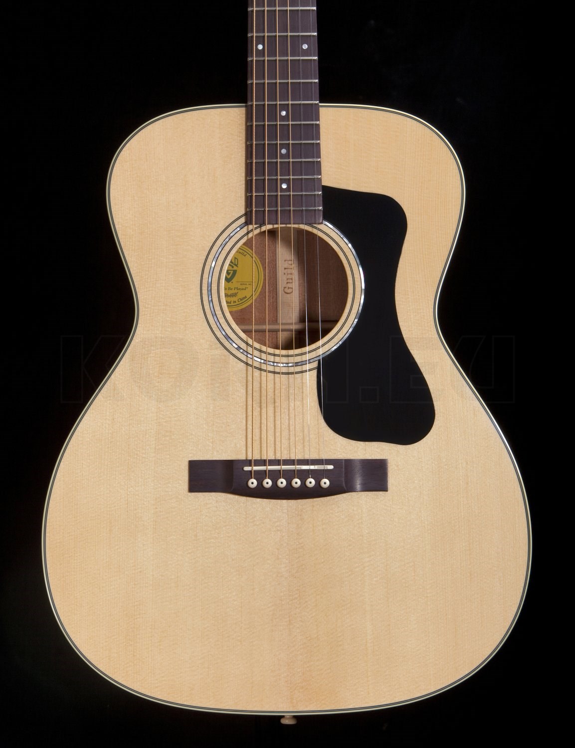 Guild F-130 NAT Westerngitarre inkl. Koffer | Musikhaus