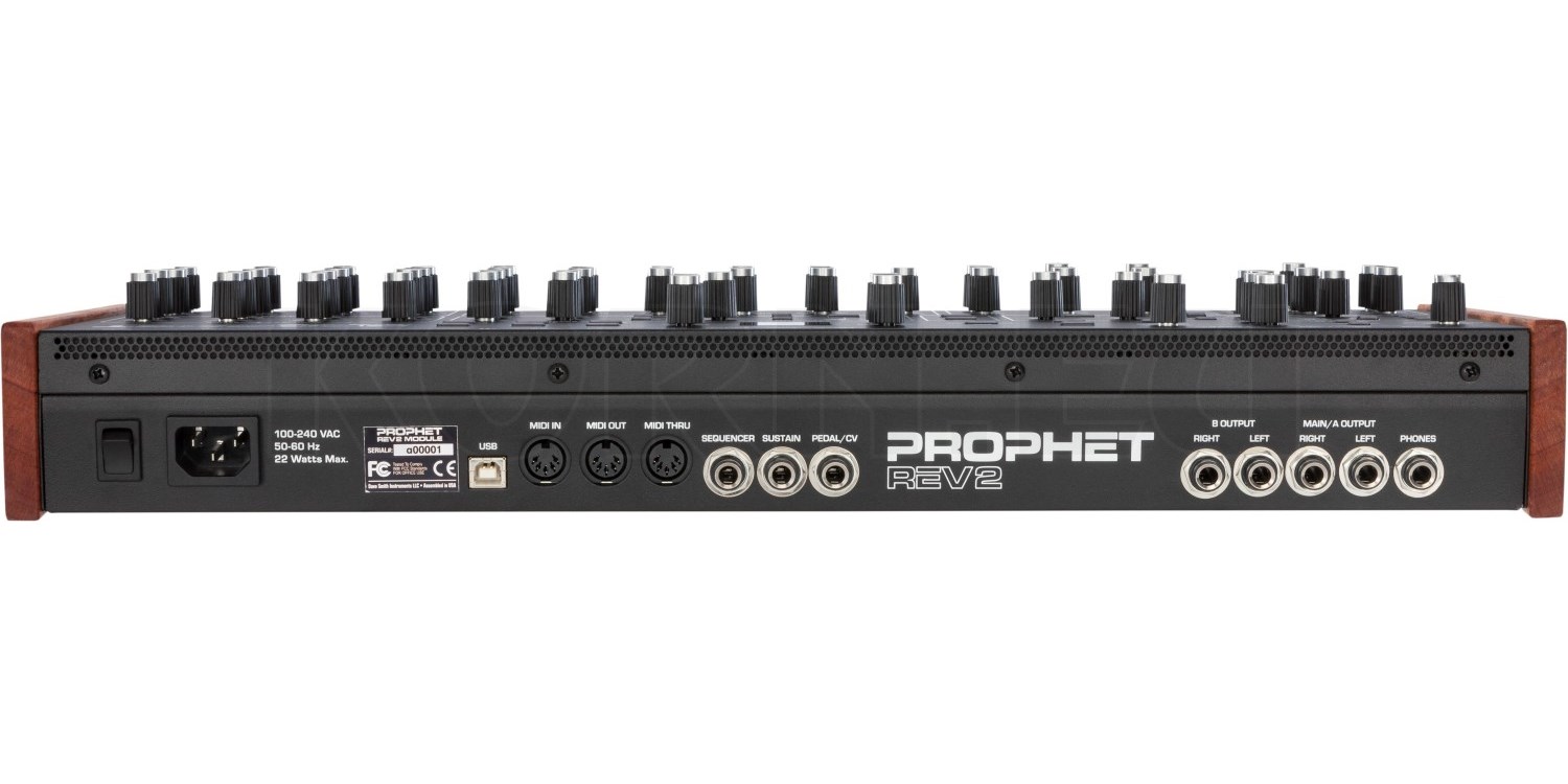 DSI Sequential Prophet REV2 8-Voice Desktop | Musikhaus