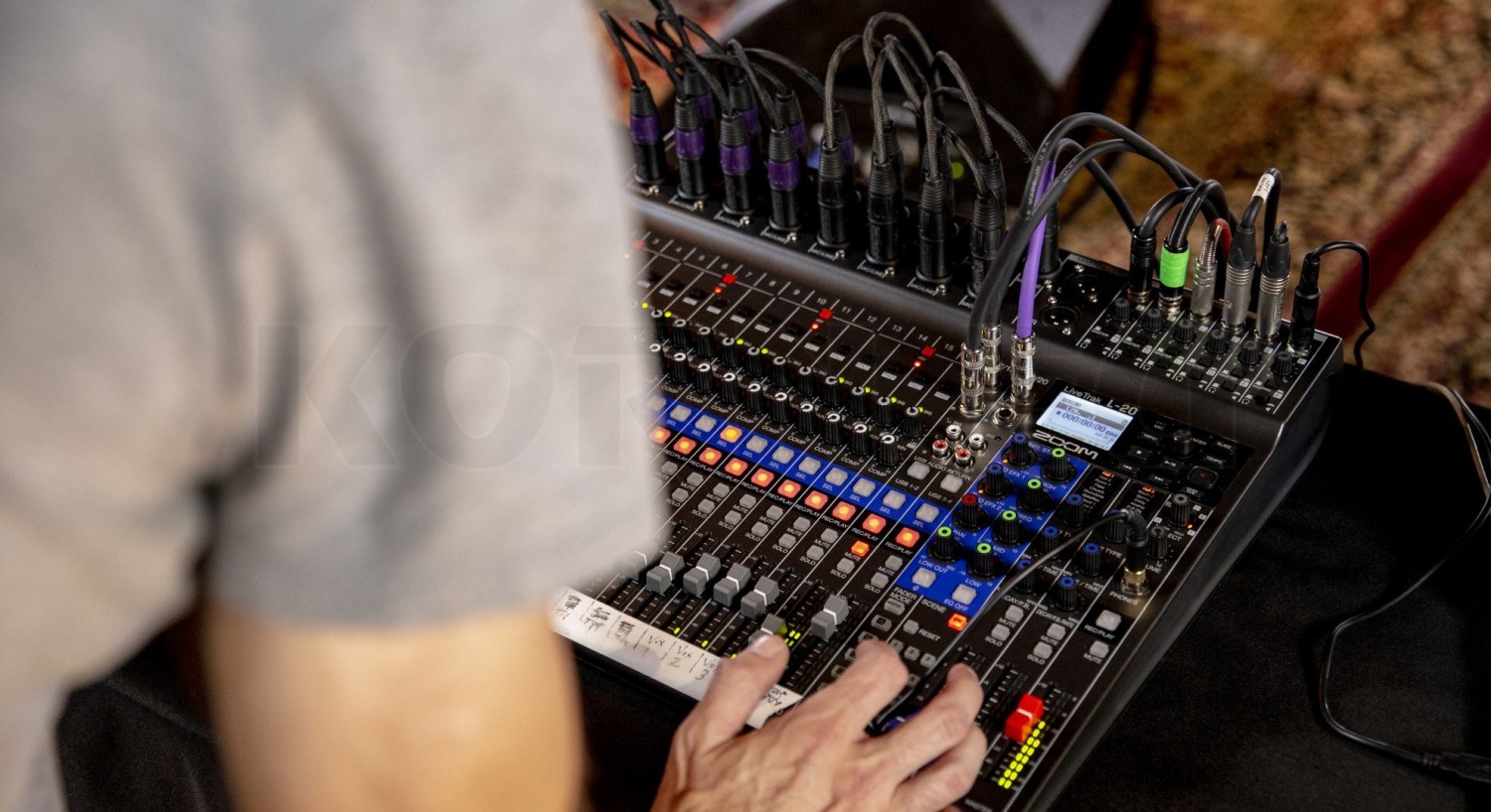 Zoom L-20 LiveTrak | Musikhaus