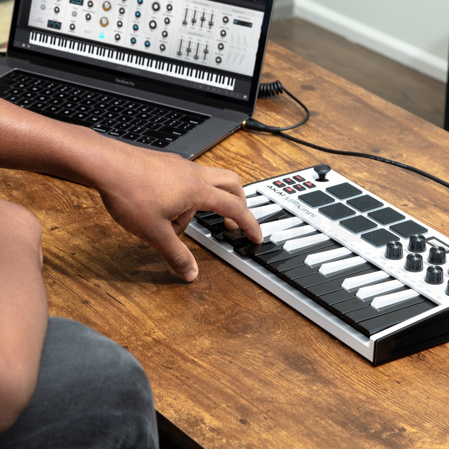 Akai Professional MPK mini MK3 White