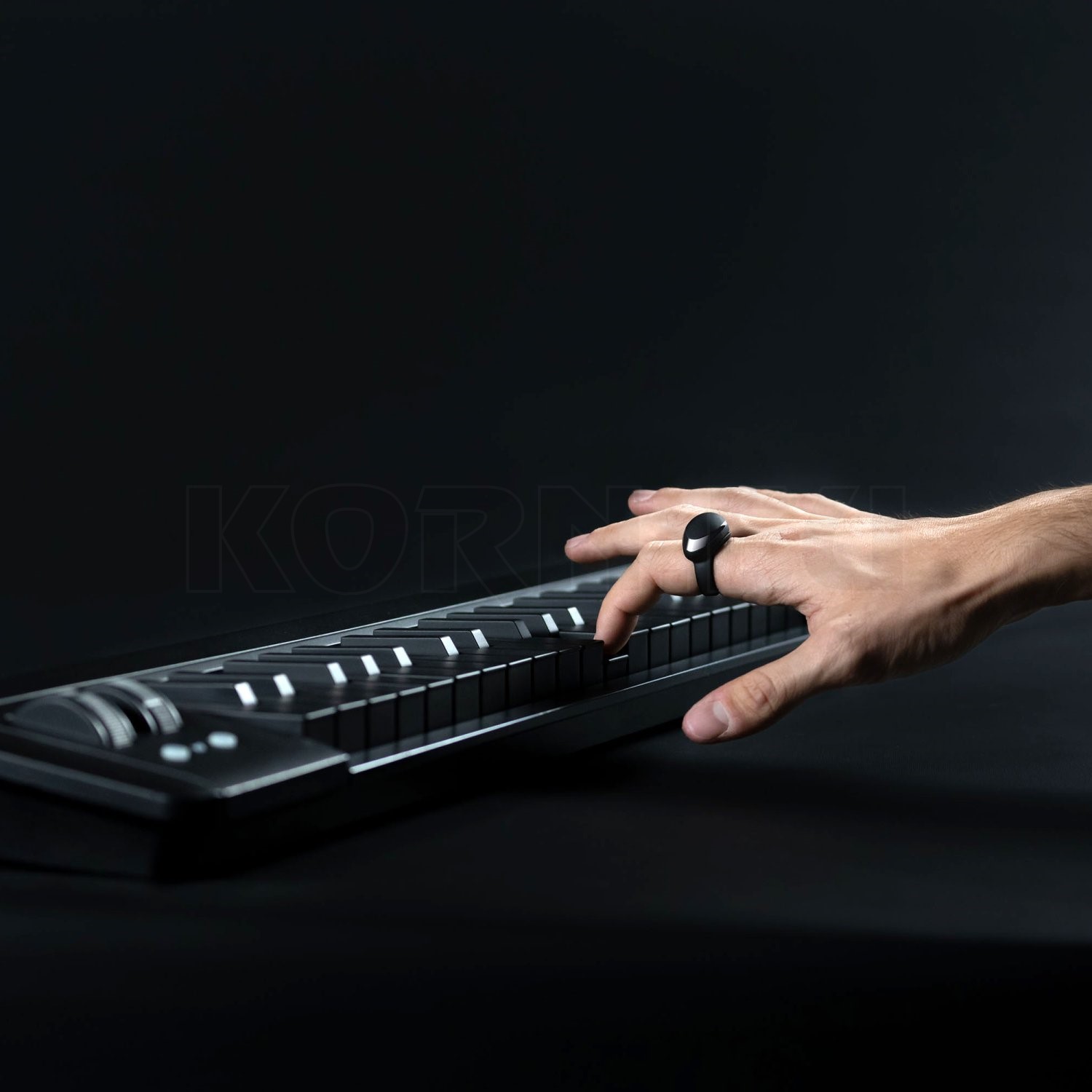 Enhancia NEOVA MIDI Ring Controller | Musikhaus
