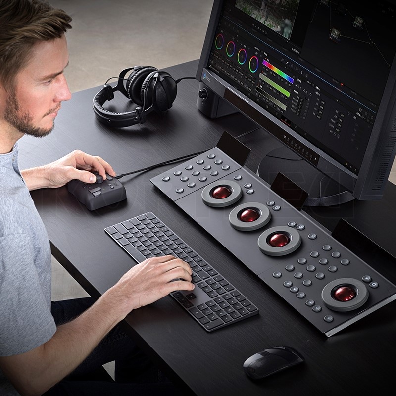 Tourbox Creative Controller