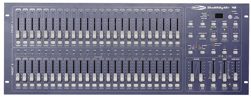 Showtec Showmaster 48 48 Chan DMX Dimming console | Musikhaus
