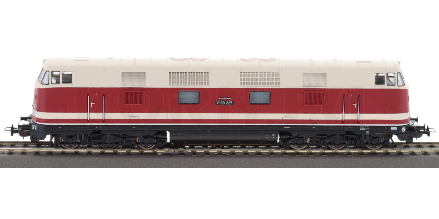Piko 59587 Diesellok V 180, 6-achsig, DR, Ep. III