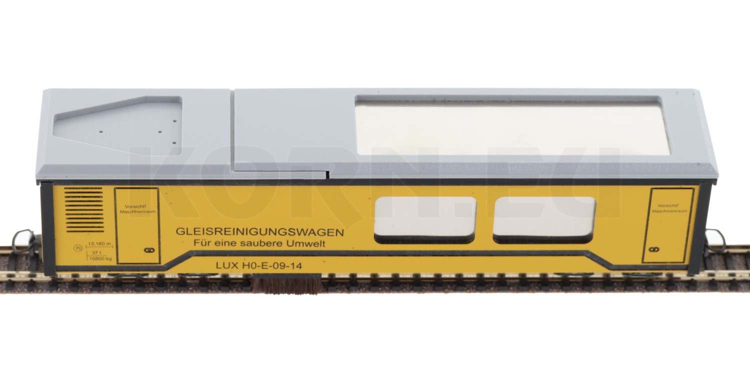 Lux Modellbau 9785 H0e track vacuum cleaner wagon analogue...