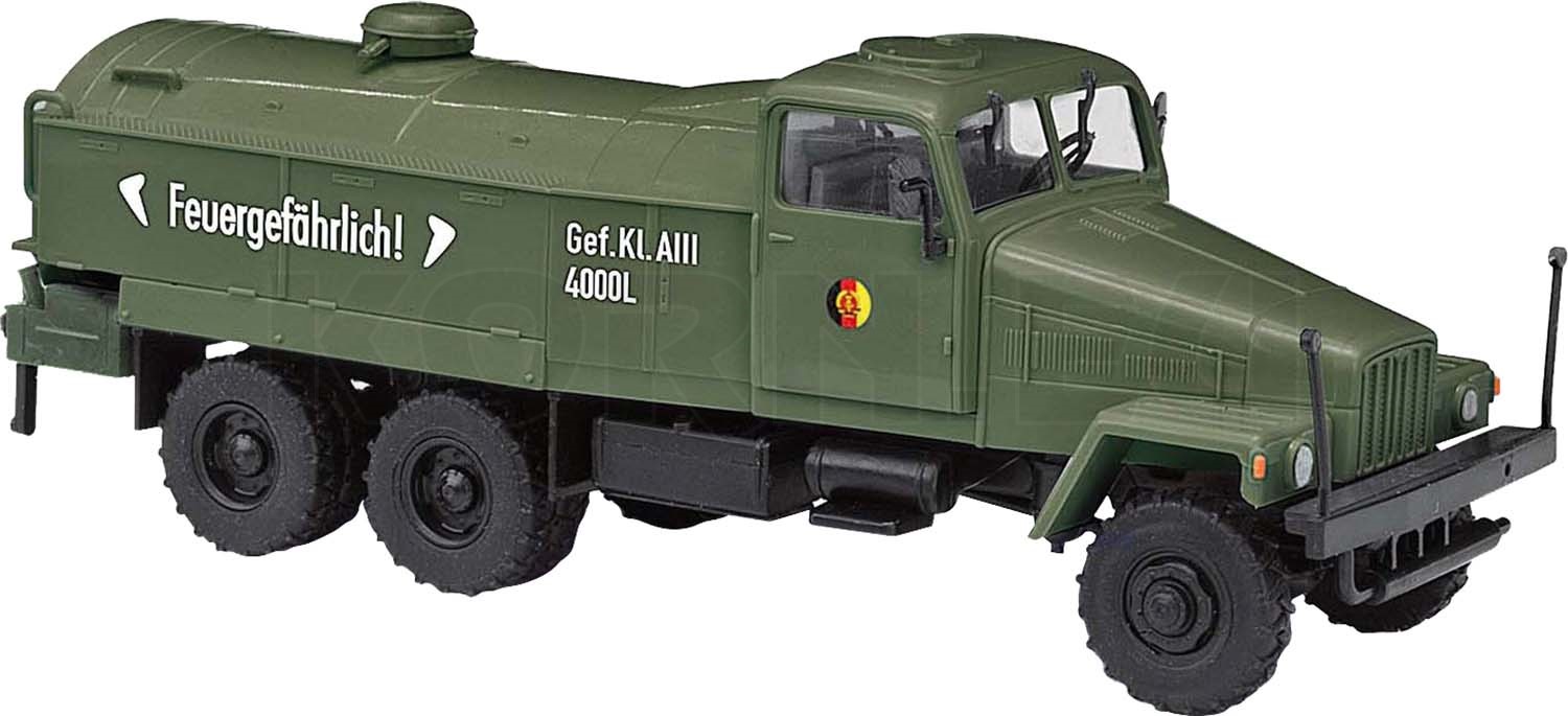 Busch 51556 IFA G5´60 Tankwagen Benzintankwagen, NVA
