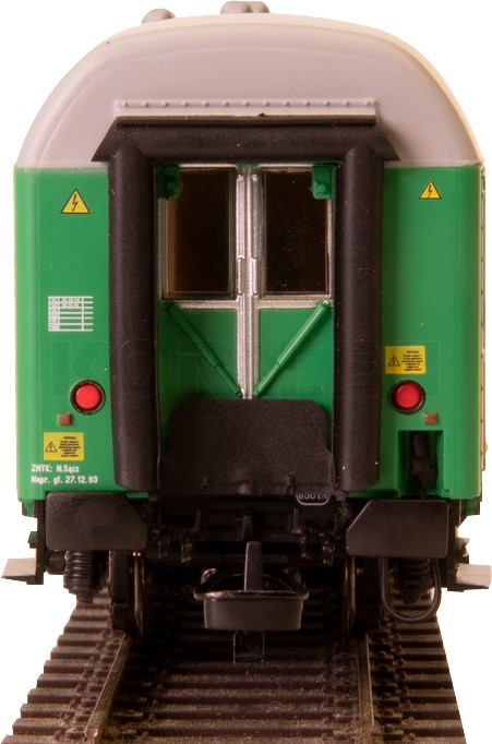 ROBO 212001 passenger car PKP 2kl Bahnhof...