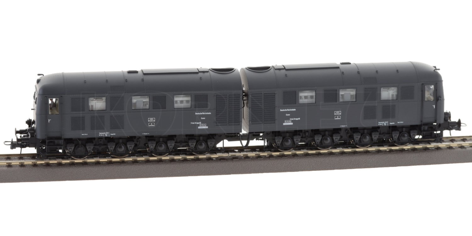 Roco 78114 | Diesel-Doppellokomotive D311.01 | DWM