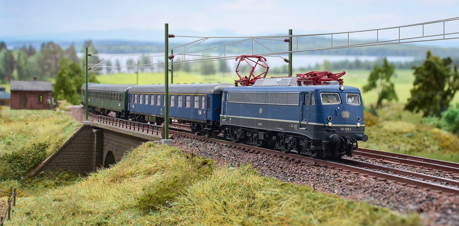 Minitrix 16268 N electric locomotive 110 318-3, DB, Ep....