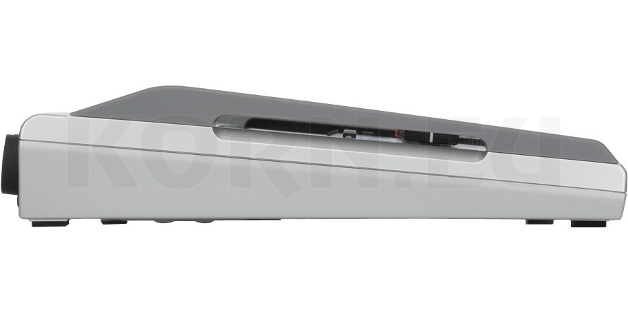 Zoom R24 SD-Card Recorder Bundle